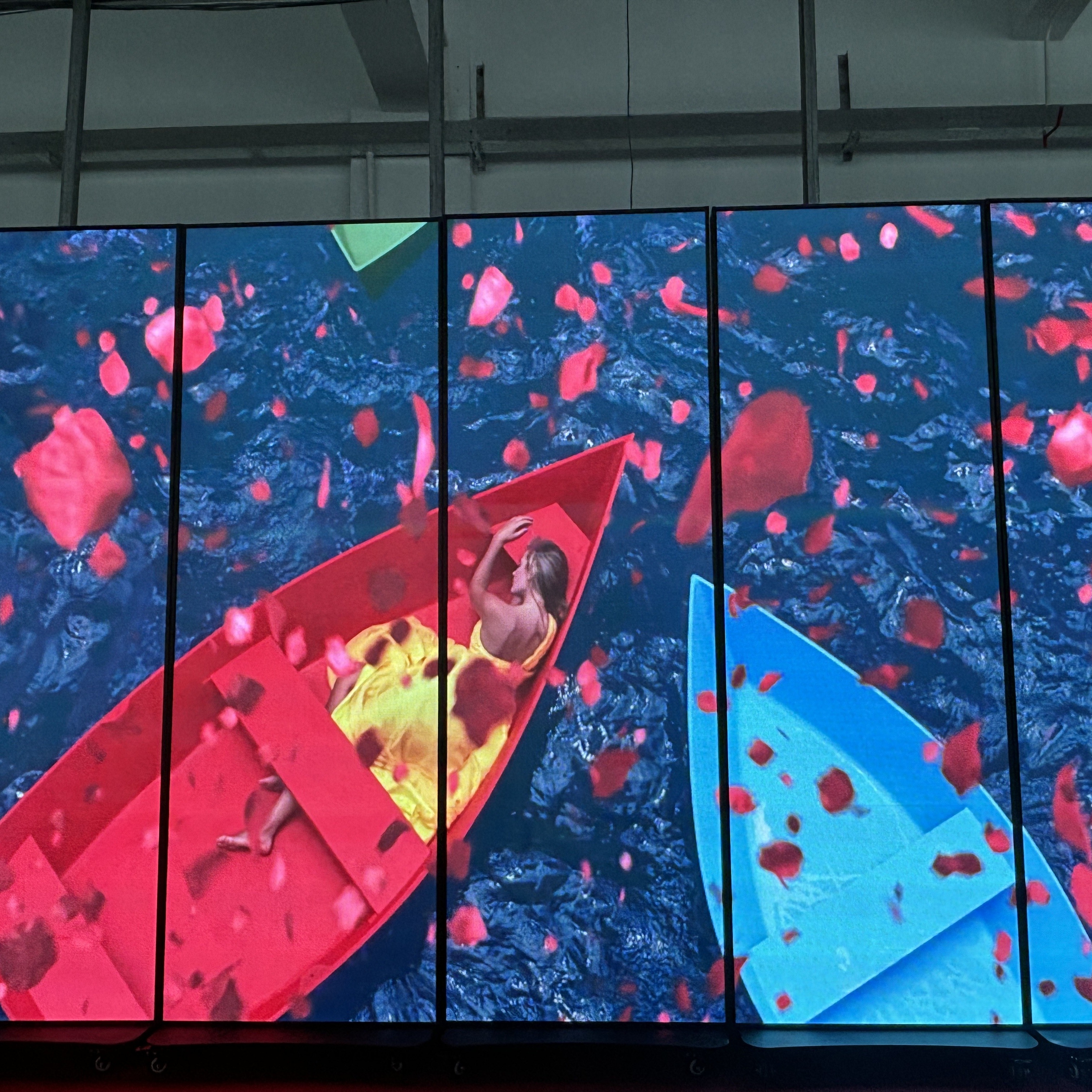 P2.5 LED Digital Poster Display Module Lamp Surface Glue Filling GOB ...