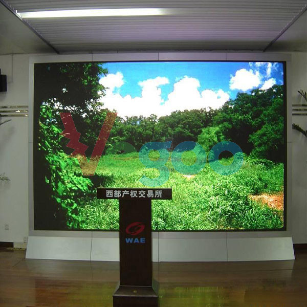Seamless P7.62 Indoor Full Color LED Display , Remote Control Video ...